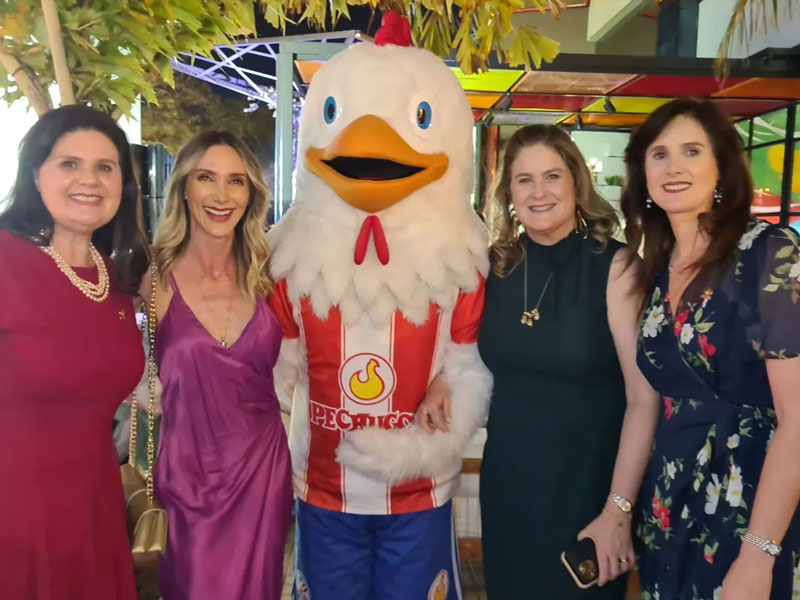 EXPORTADOR DEL AÑO 2022 - Pollos Pechugon